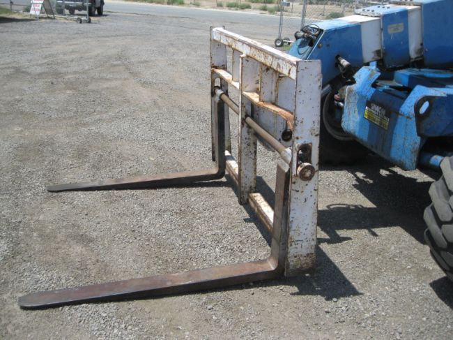 1987 Job Handler 6033 Reach Lift