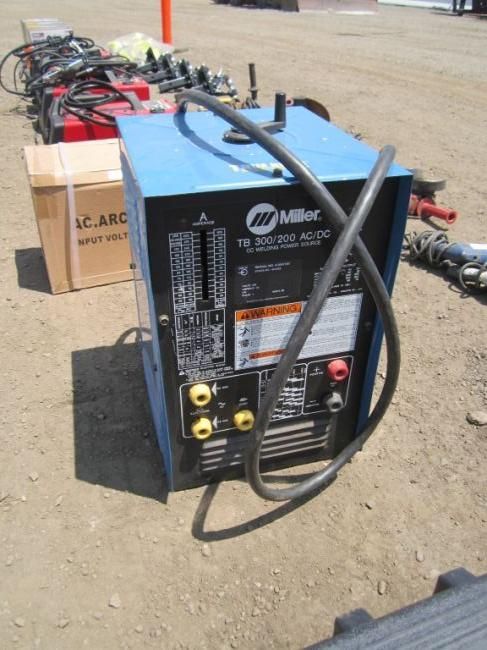 Miller TB 300/200 AC/DC Welder