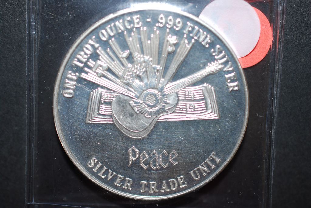 Silver Trade Unit Round; .999 Fine Silver 1 Oz.; John Lennon 1940-1980