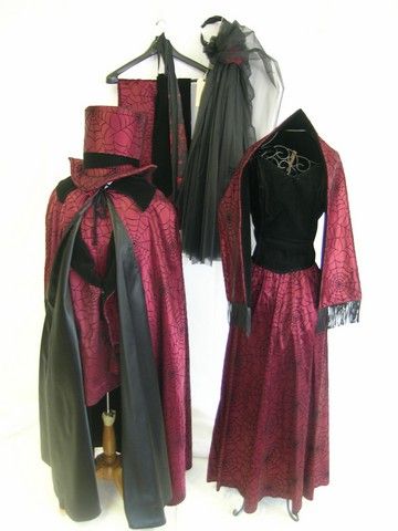 Lot of Gothic Costumes/Dracula/Bride of Dracula