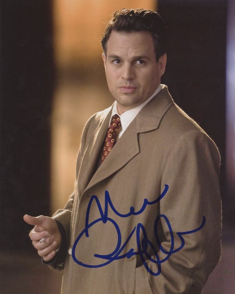 Mark Ruffalo Signed 8x10 Photo (PA LOA)