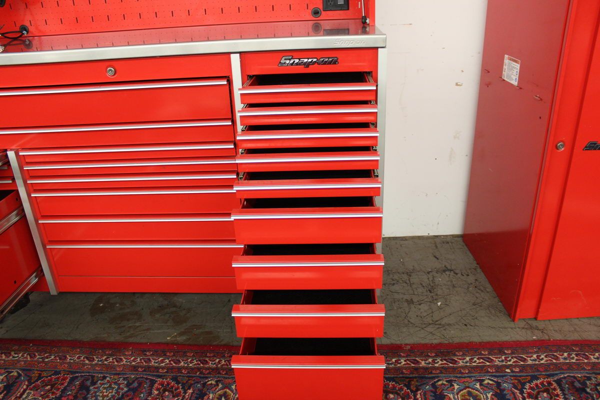 SNAP ON TOOLBOX