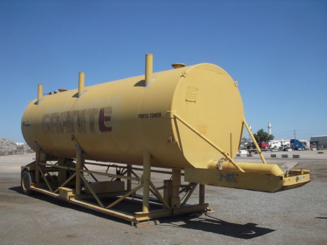 1989 Klein KPT-105 10,000 Gallon Water Tower