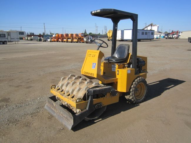 Corniver CT40P Single Drum Pad Foot Compactor