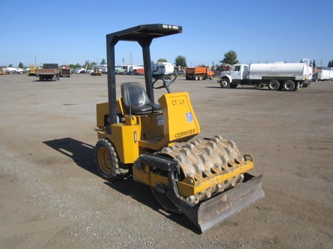 Corniver CT40P Single Drum Pad Foot Compactor
