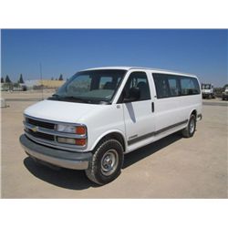 2000 Chevrolet 3500 Express LS Passenger Van