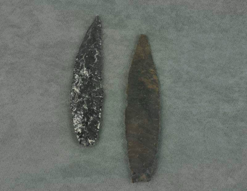 - Prehistoric Spear Points (2 items)