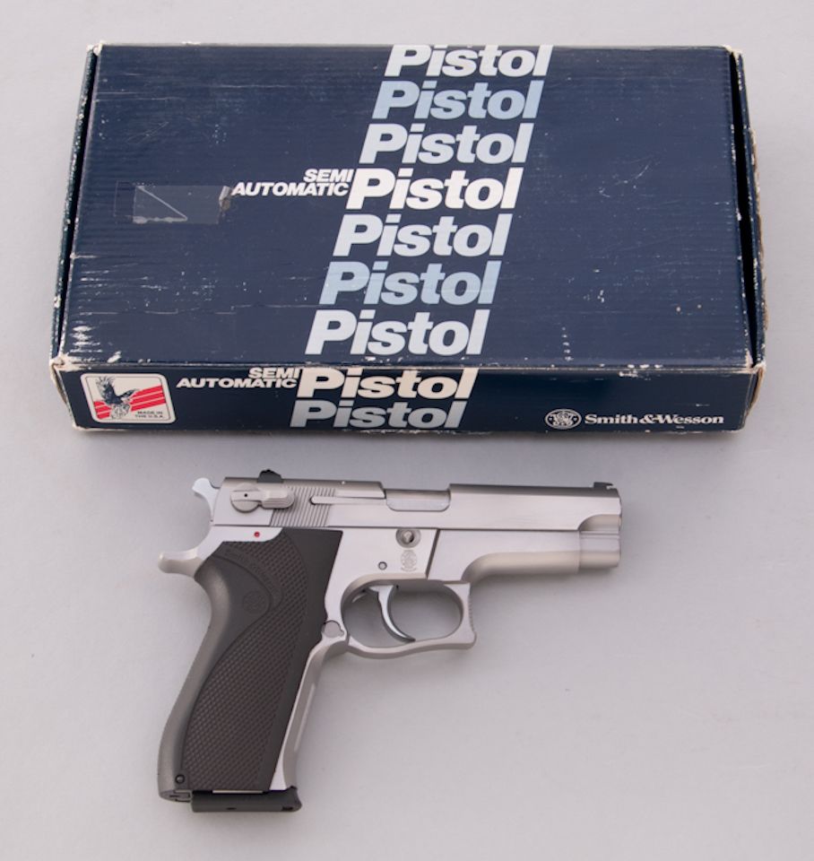 Smith & Wesson Model 5906 Semi-Automatic Pistol