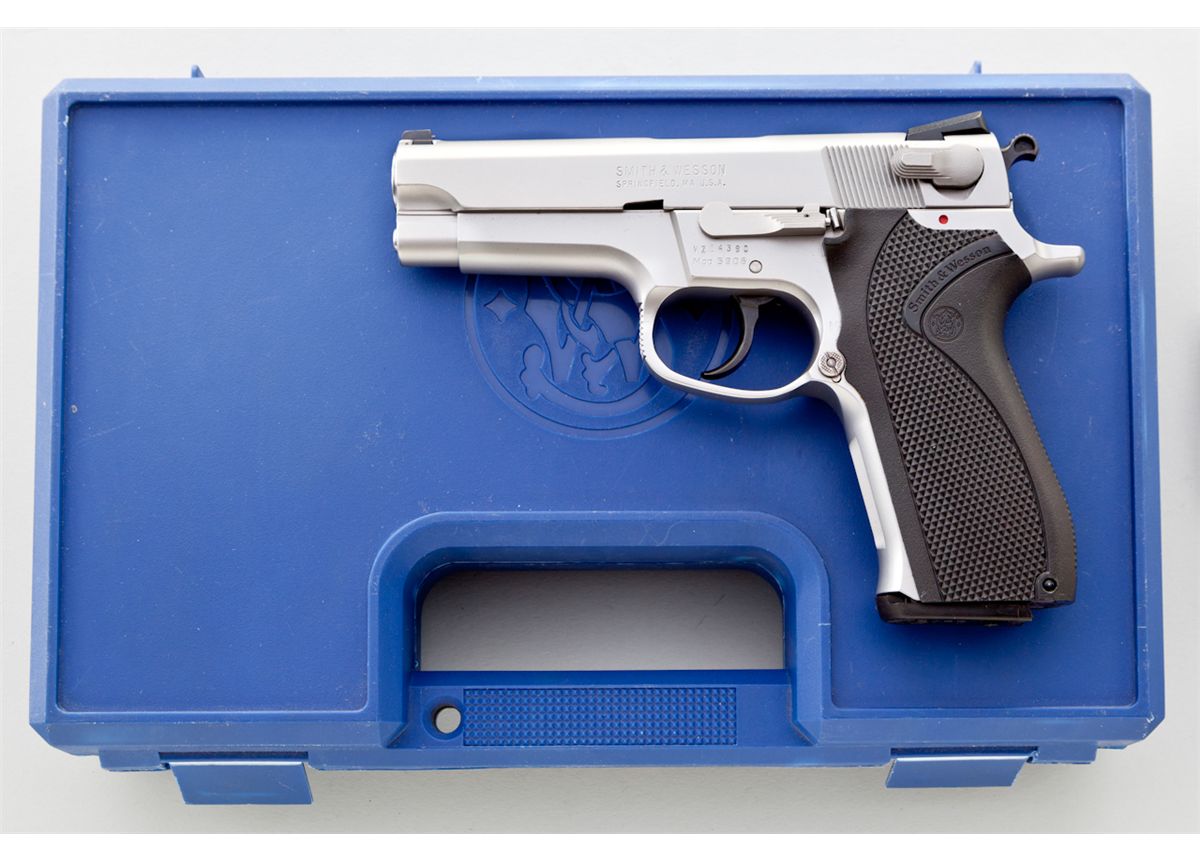 Smith & Wesson Model 5906 Semi-Automatic Pistol