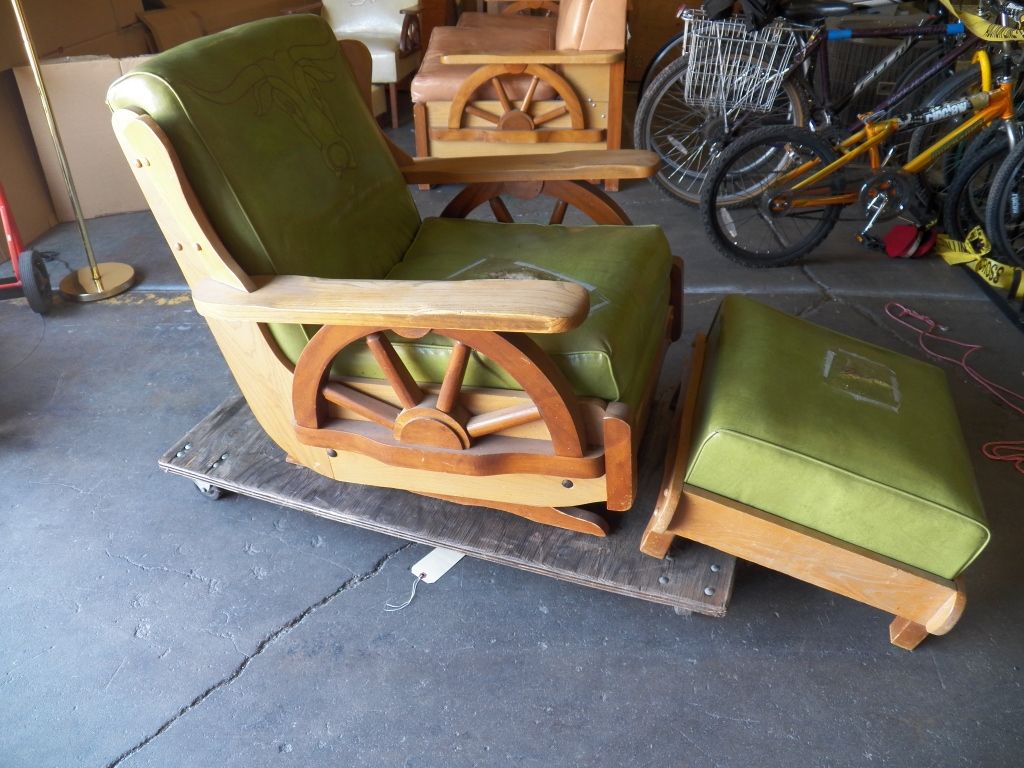 1950’s Cowboy’s Era! Western Wagon Wheel large size platform rocker