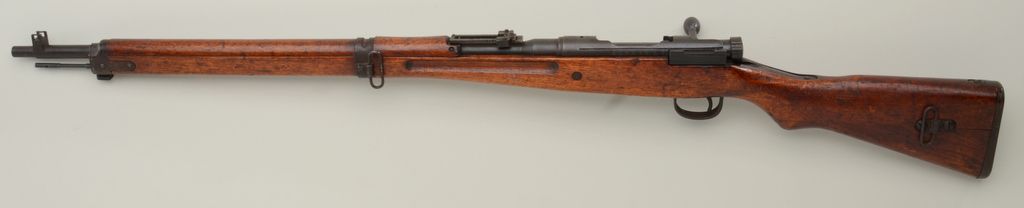 Japanese Arisaka bolt-action military rifle, 8mm cal., 26” barrel ...