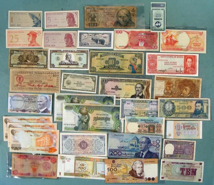Large Lot 35 Pc World Wide Paper Money 20 Dif Countries
