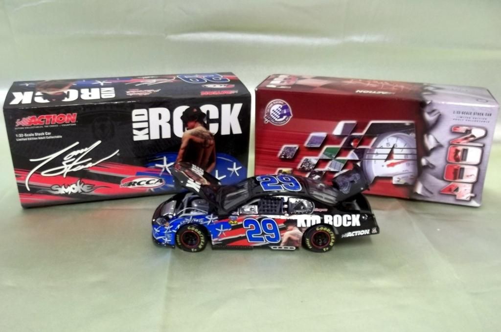 2004 1:32 Scale Tony Stewart Kid Rock Decaled Car