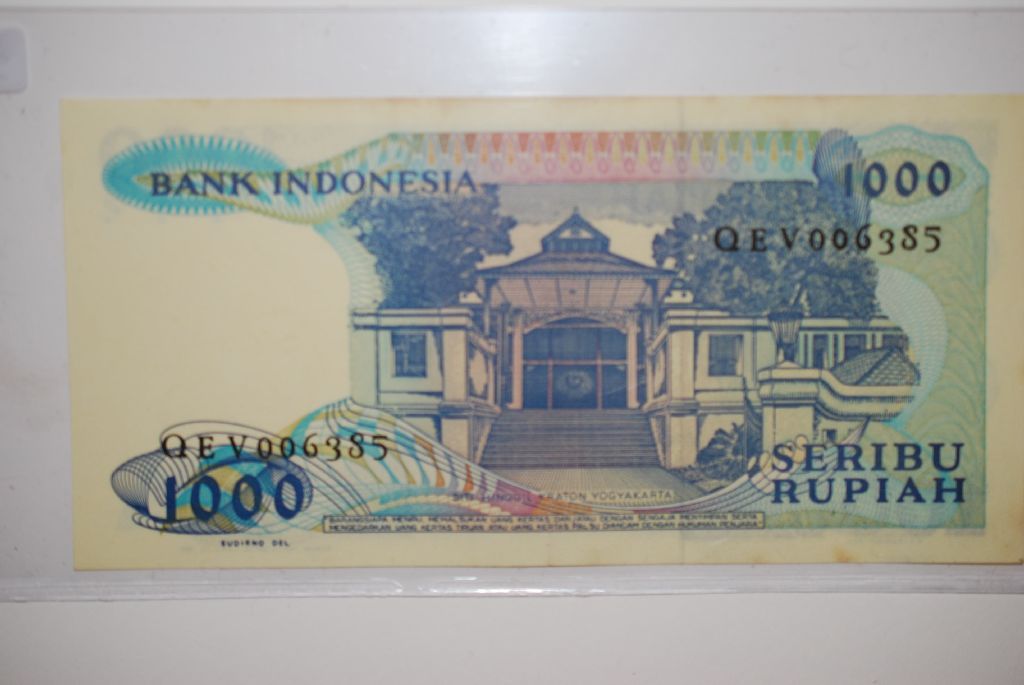 1987 Indonesia 1000 Seribu Rupiah Foreign Bank Note; EST. $5-10