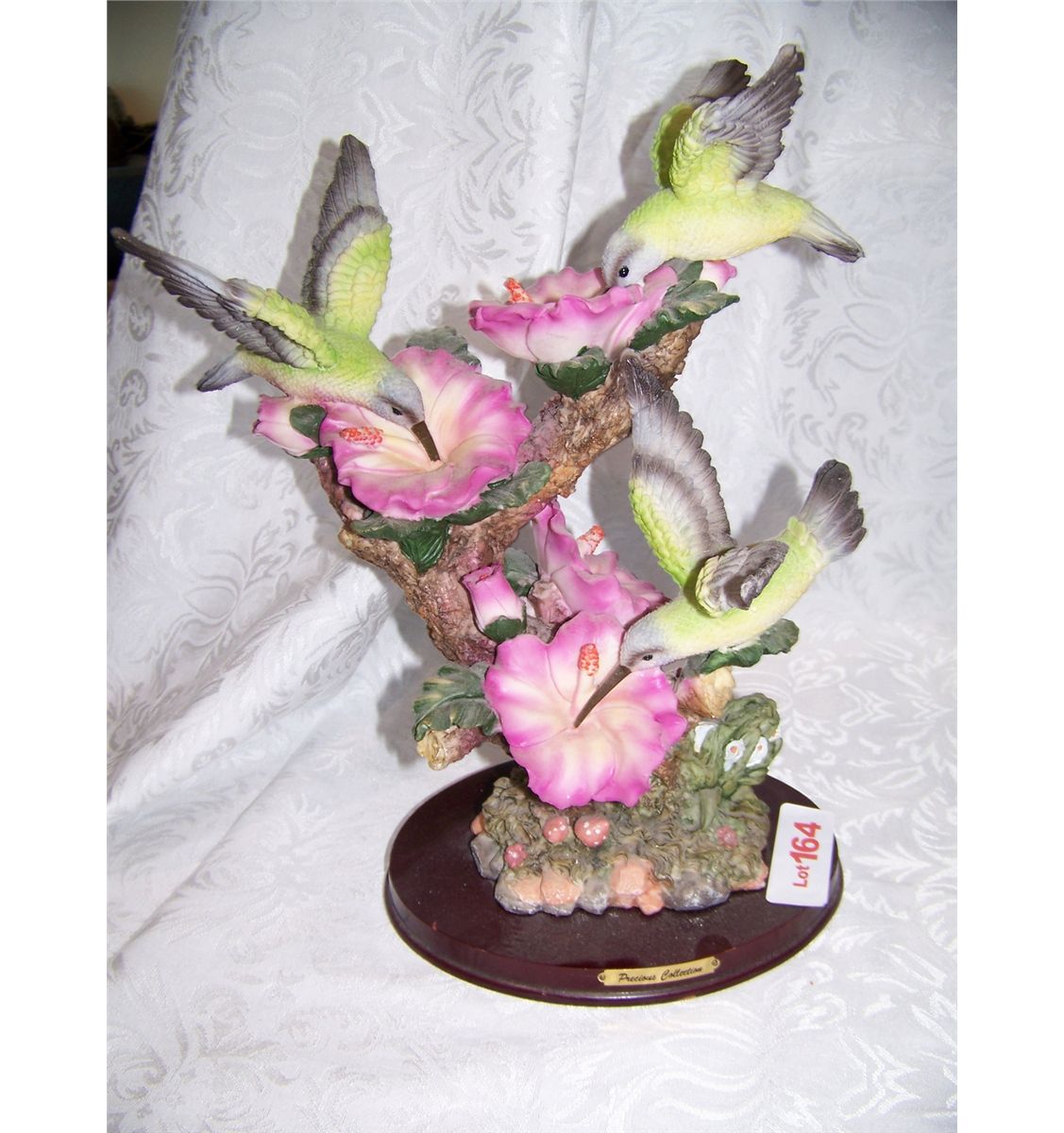 PRINCESS COLLECTION STATUE OF HUMMINGBIRDS