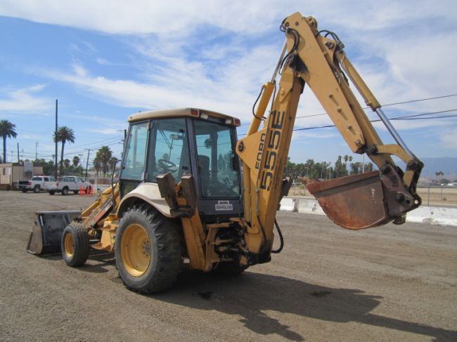 1998 New Holland 555E Loader Backhoe
