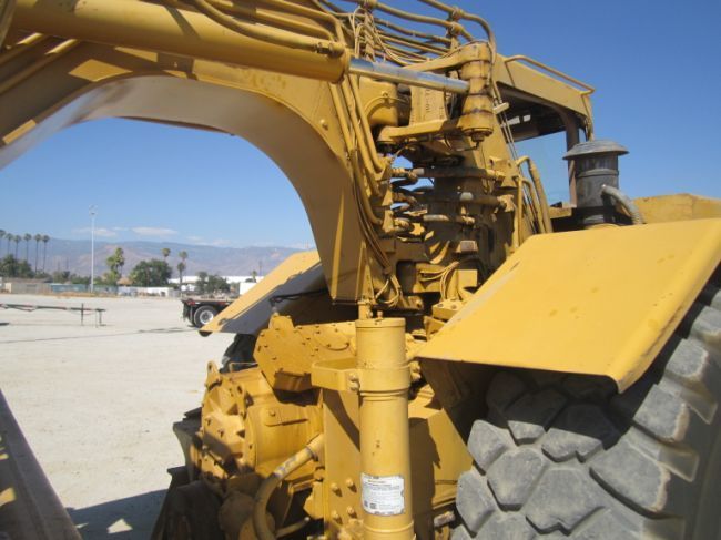 1998 Caterpillar 615C II Paddle Wheel Scraper