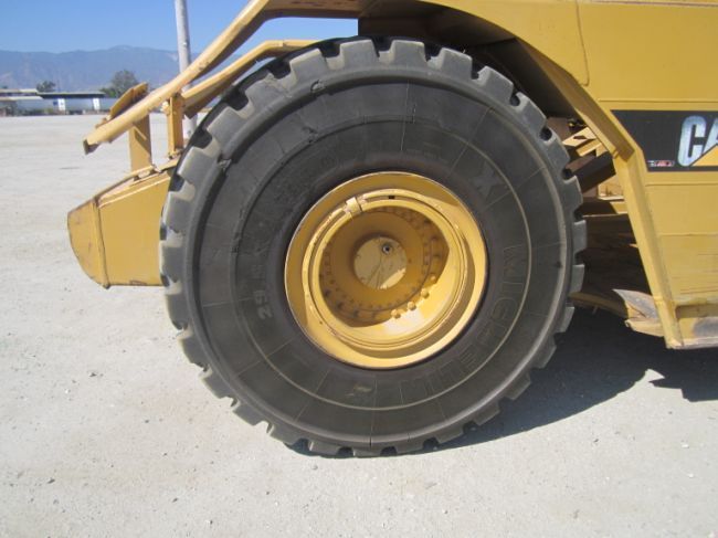 1998 Caterpillar 615C II Paddle Wheel Scraper