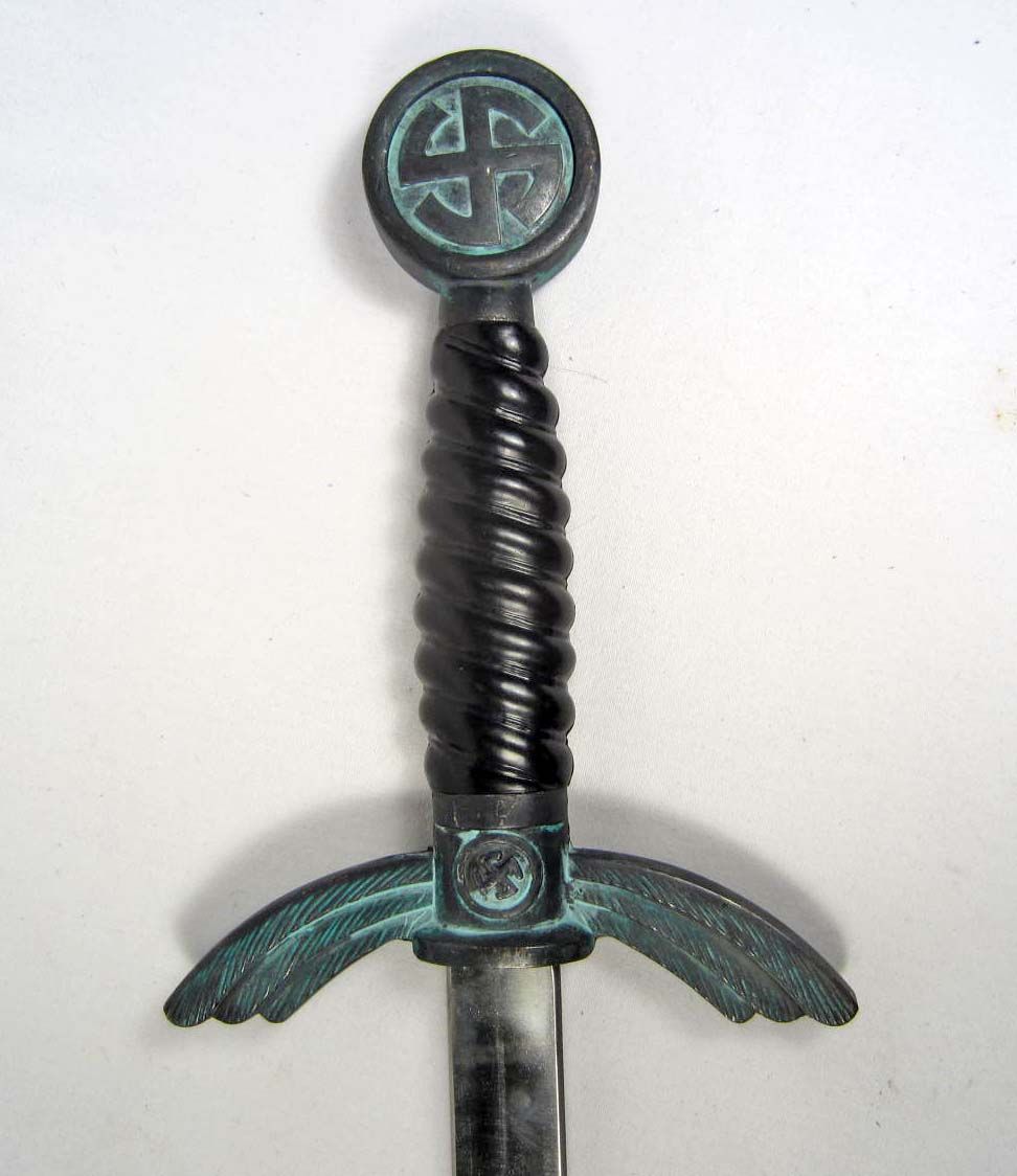 GERMAN NAZI SHORT SWORD W/ SCABBARD - REPLICA