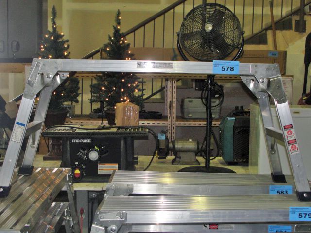 Mastercraft aluminum step ladder/ scaffolding