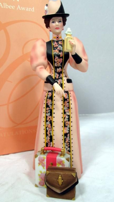 Avon Mrs. Albee 2004 Statue Rep Award