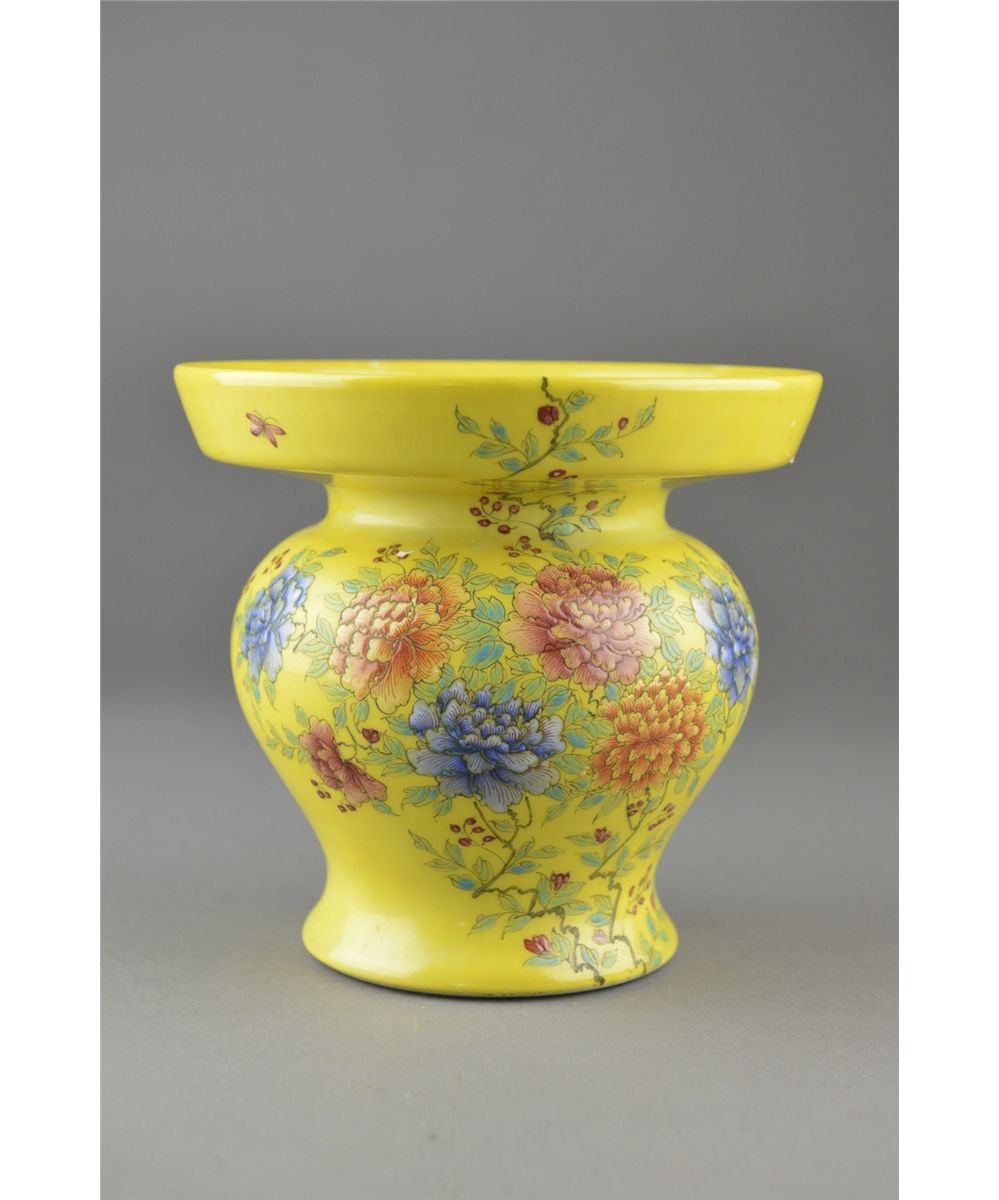 Chinese Famille Rose Porcelain Vase Yongzheng
