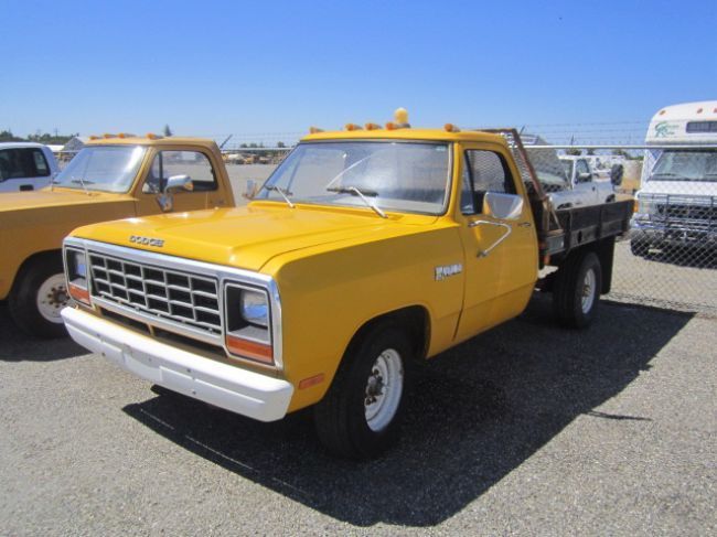 1981 Dodge Ram 250 Custom S/A Flatbed Truck