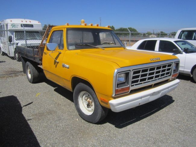 1981 Dodge Ram 250 Custom S/A Flatbed Truck