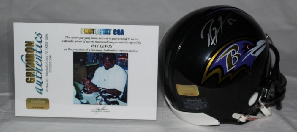 Ray Lewis Signed Ravens Mini-Helmet (Gridiron Authentics COA)