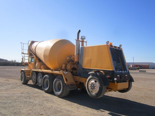 1994 Advance 6-Axle Heavy Haul Concrete Mixer Truck