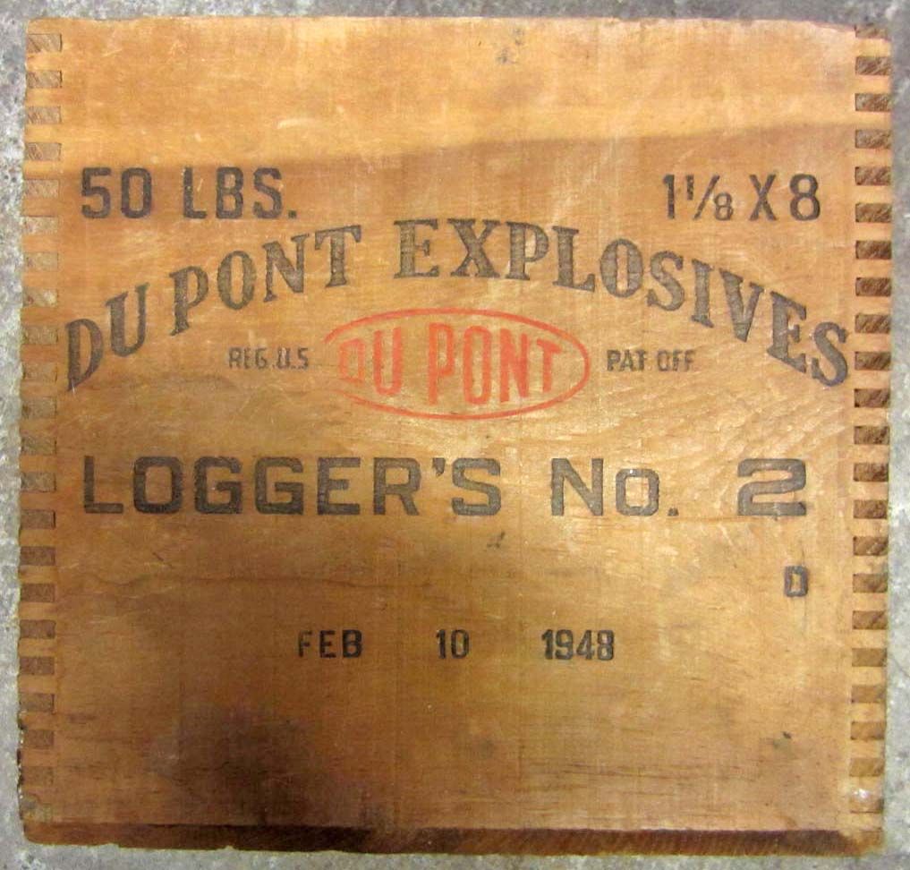 1948 DUPONT EXPLOSIVES DOVETAIL WOODEN BOX
