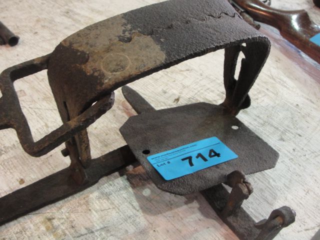18th century leghold man trap for catching humans