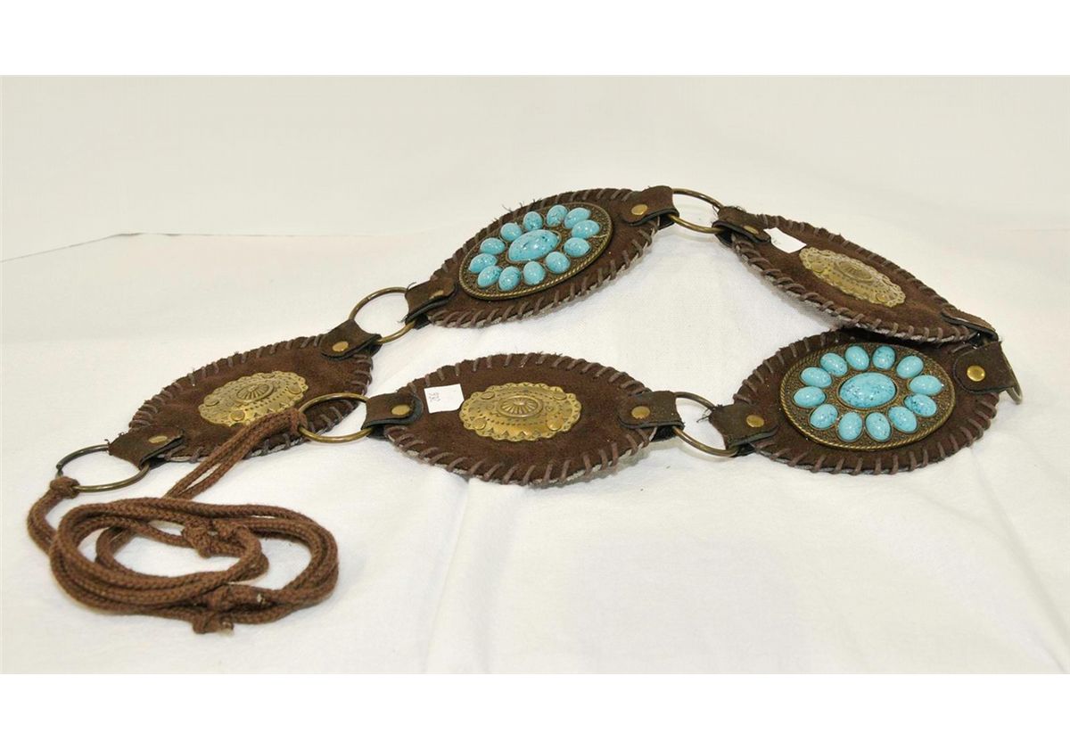 Decorative horse show collar belt