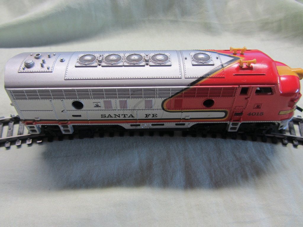 HO SCALE Tyco Diesel Locomotive