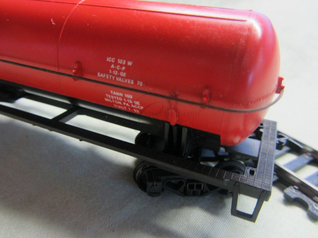 HO SCALE Oil Tanker