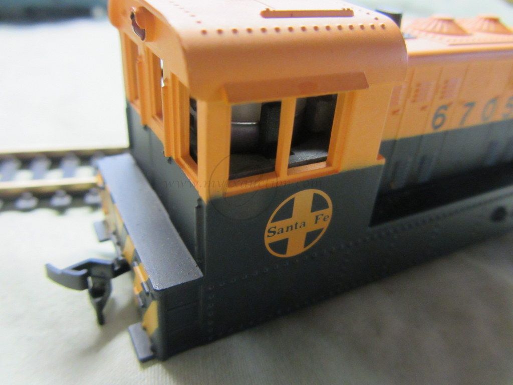 HO SCALE Model Power Diesel Engine