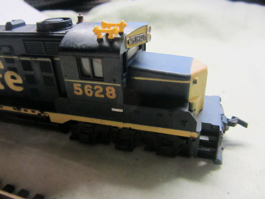 HO SCALE Tyco Diesel Engine