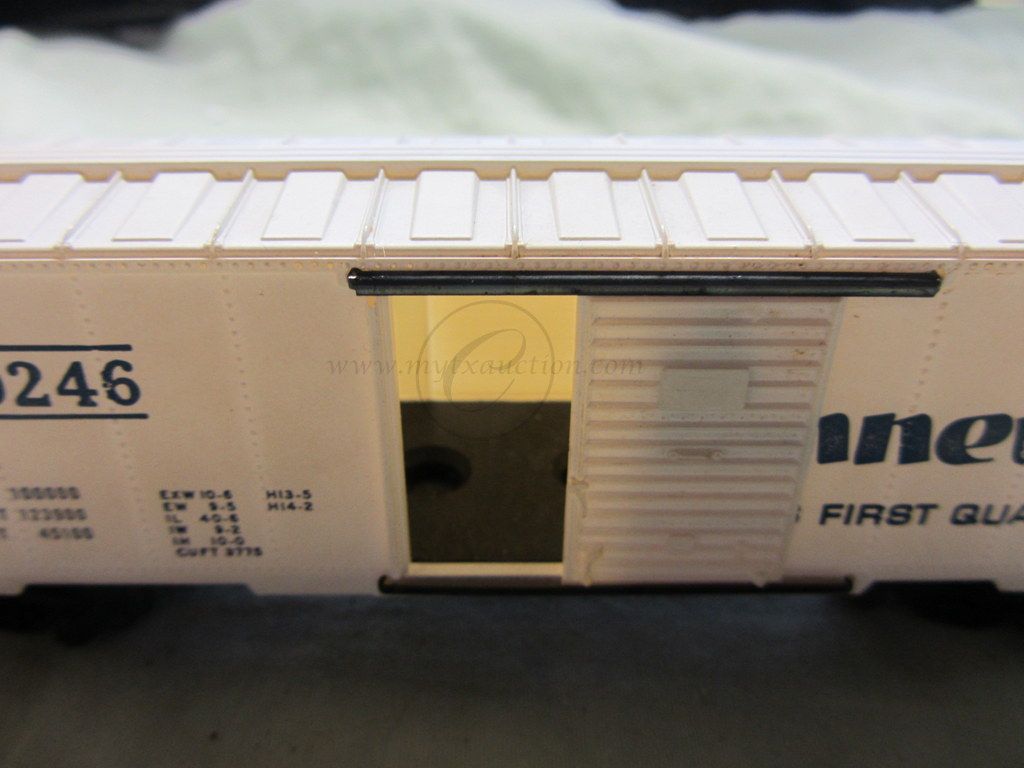 HO SCALE Mantua/Tyco Box Car