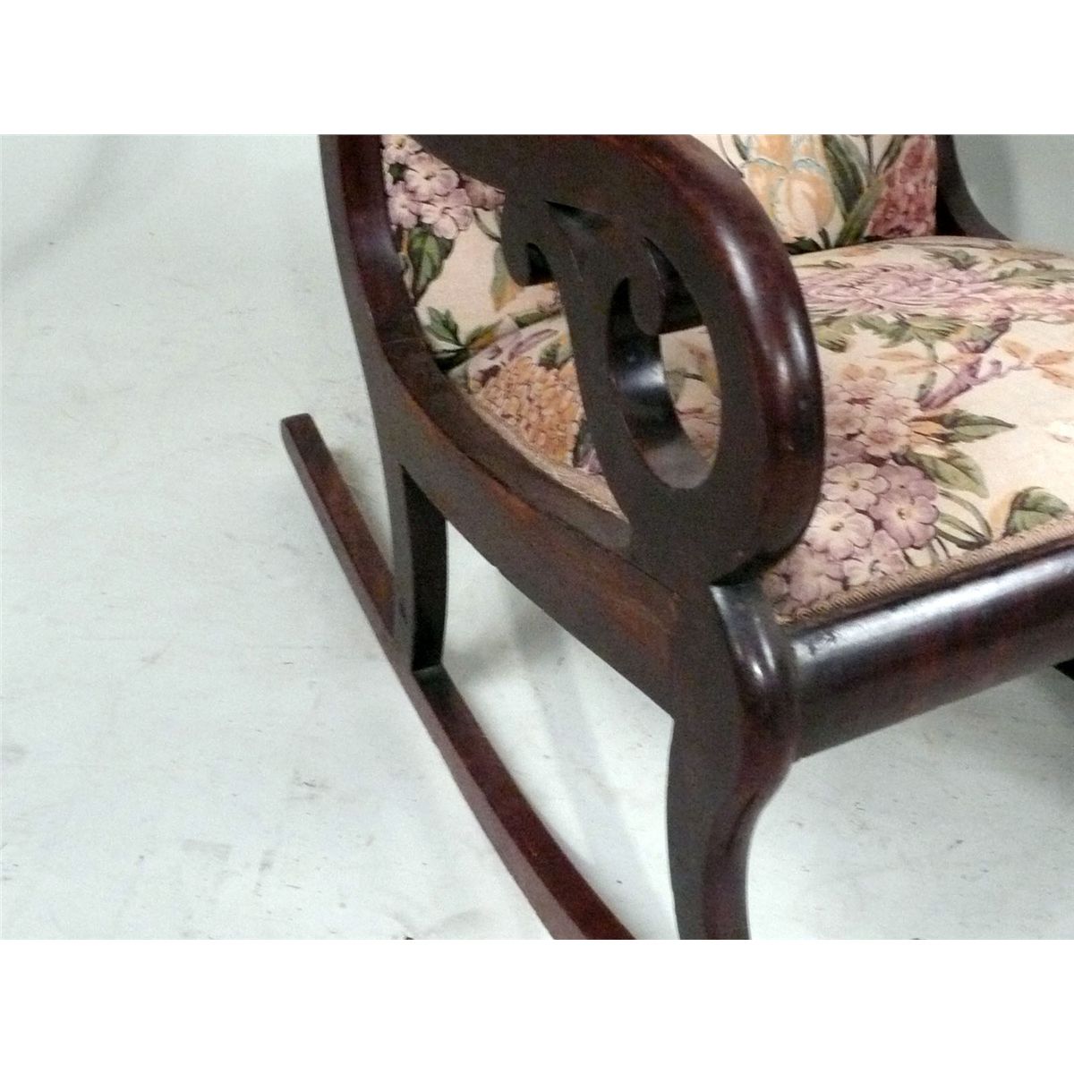 Two Victorian Mahogany Rocking Chairs, American, late 19th C., N9ENBH