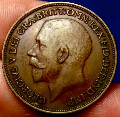 QUITE LARGE! OLD ENGLISH COINS 1914 KING GEORGE PENNY!