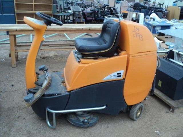 TASKI CO2500 COMBIMAT FLOOR MACHINE