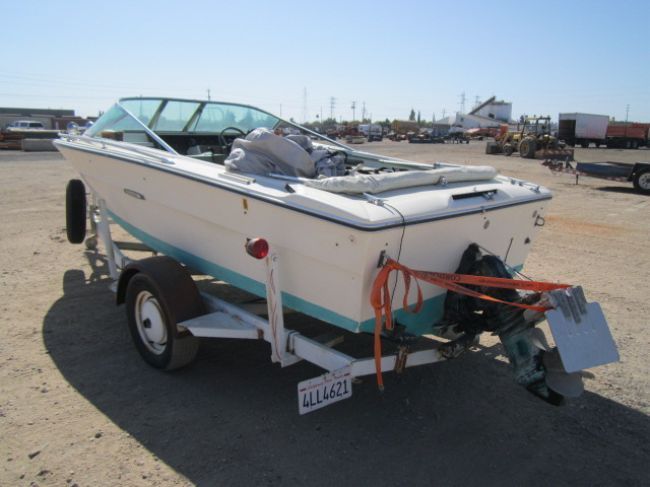 1972 Sea Ray SRV180 18' Merc Cruiser Boat