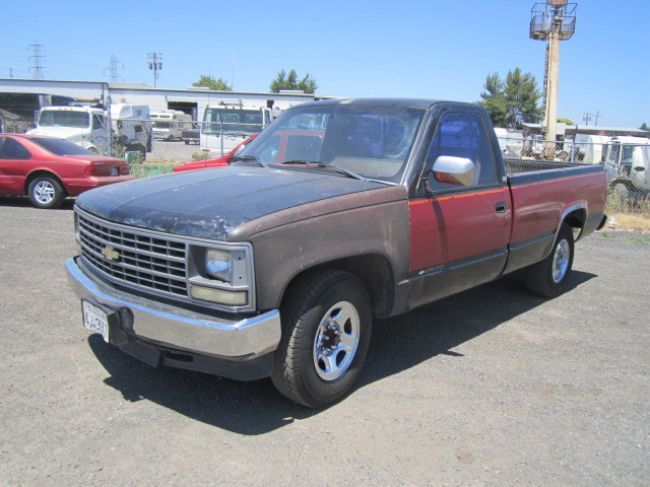 1990 Chevrolet 2500 Cheyenne Pickup Truck