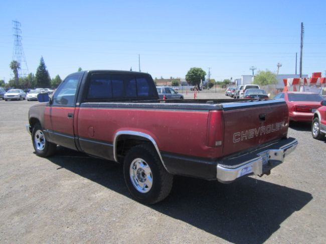 1990 Chevrolet 2500 Cheyenne Pickup Truck