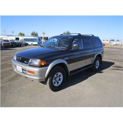 1999 Mitsubishi Montero Sport XLE 4x4 SUV