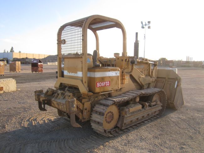 1985 Dresser International 125E Crawler Loader