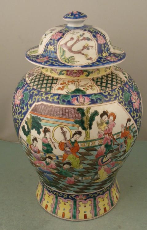 Large Antique Chinese Porcelain Oriental Urn