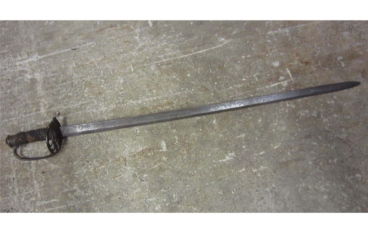 CONFEDERATE STATES ARMY CSA 1860 CAVALRY OFFICERS ENGRAVED SWORD