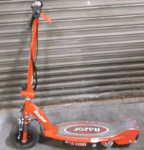 Razor E-100 Scooter Battery Operated Razor Scooter with no charger Case ...