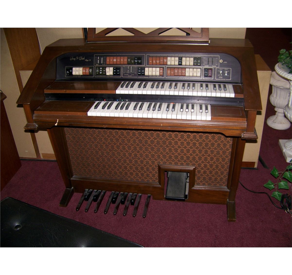 STORY & CLARK MAGI 98 ELECTRIC ORGAN WITH BENCH
